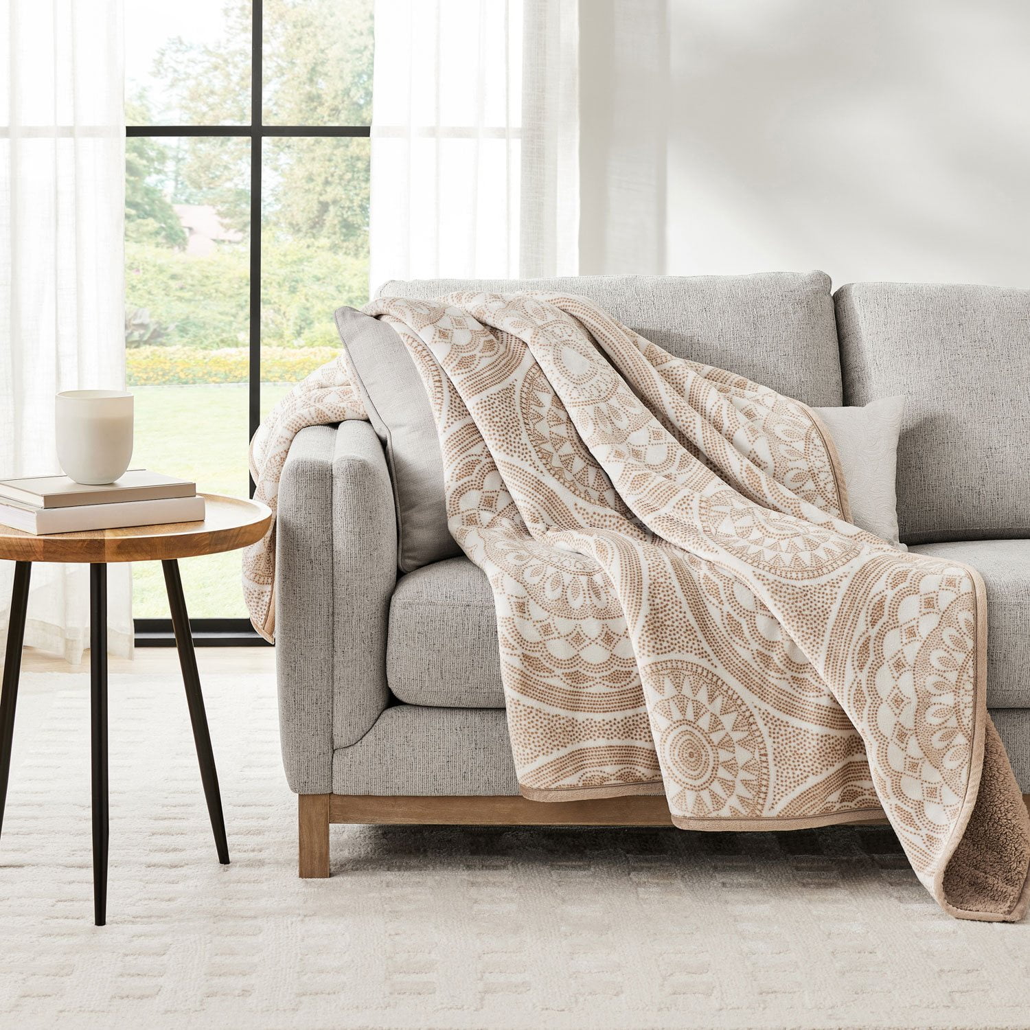 Member's Mark Plush Throw, 60"x70" - Samsclub.com