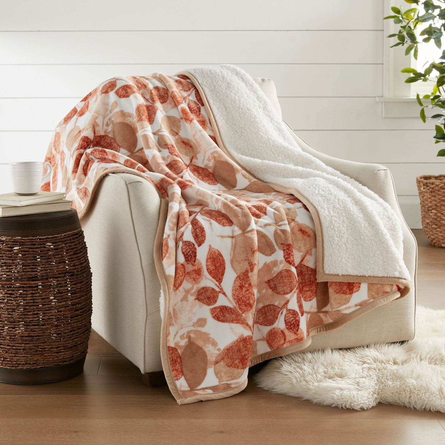 Member's Mark Plush Sherpa Throw, 60" x 70" (Assorted Styles ...